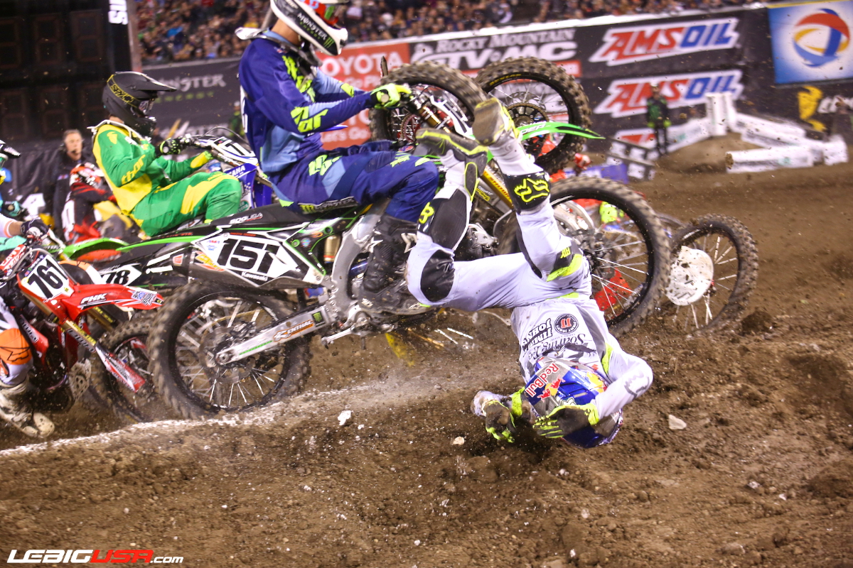 La chute de Ken Roczen (photos)