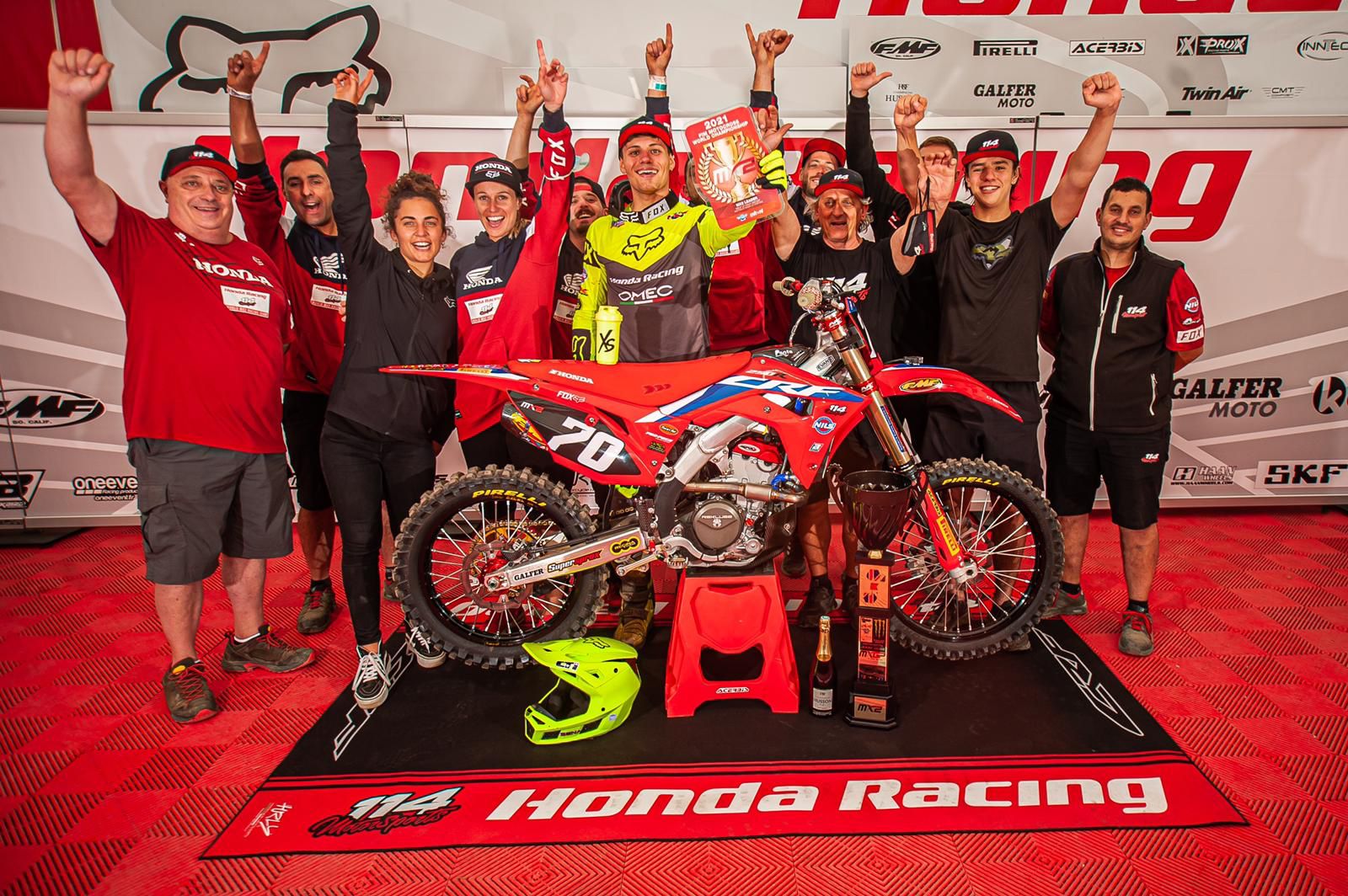 Ruben Fernandez reste en rouge